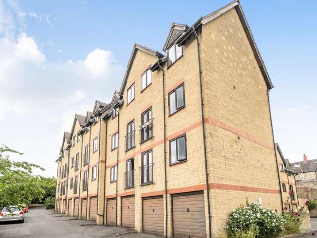 1 Bedroom Flat