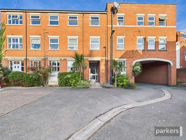 1 Bedroom Flat