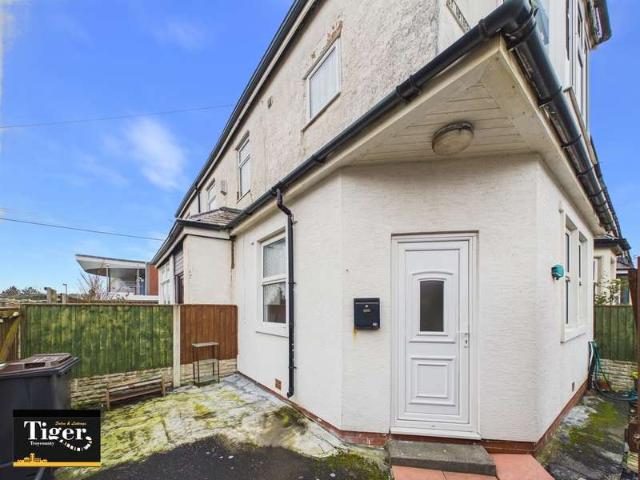 1 Bedroom Flat