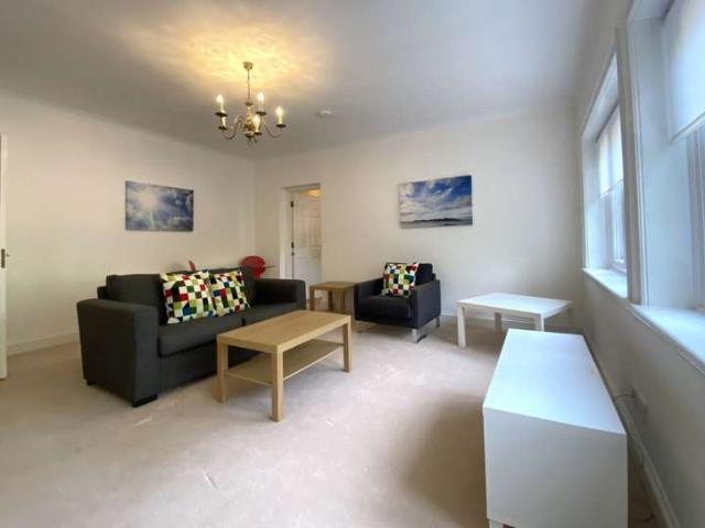 1 Bedroom Flat