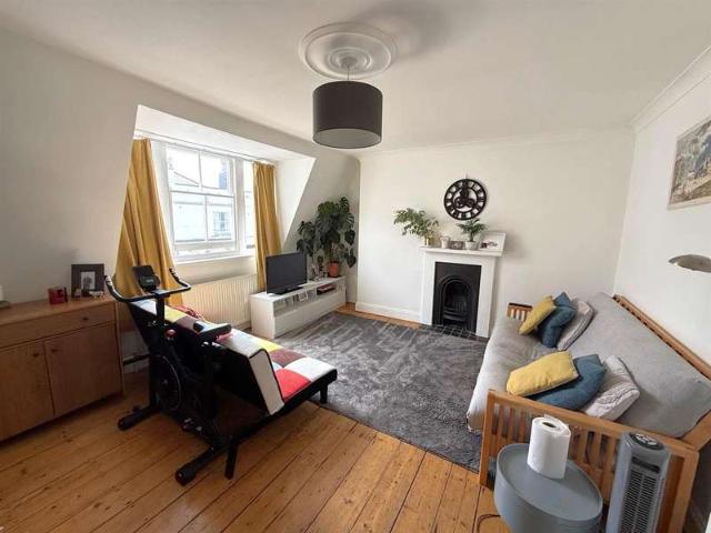 1 Bedroom Flat