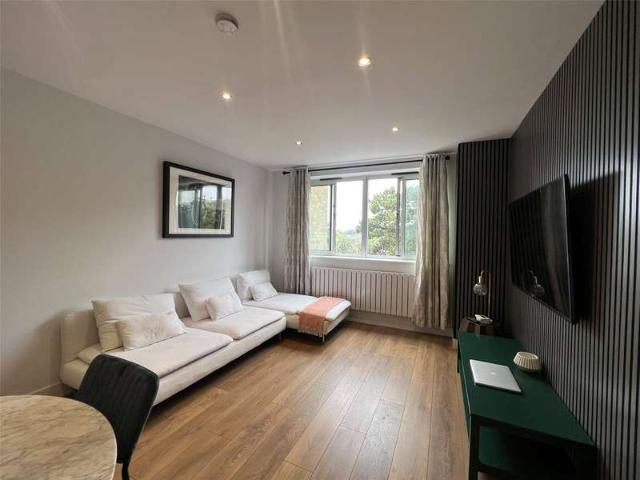 1 Bedroom Flat