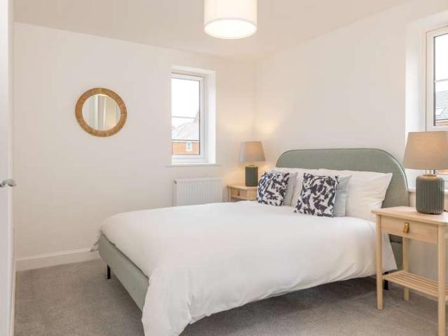 1 Bedroom Flat