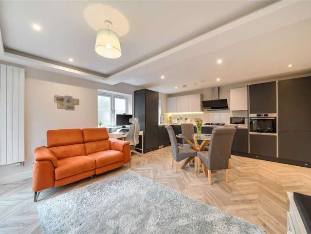 1 Bedroom Flat