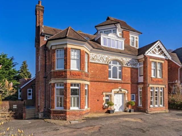 1 Bedroom Flat