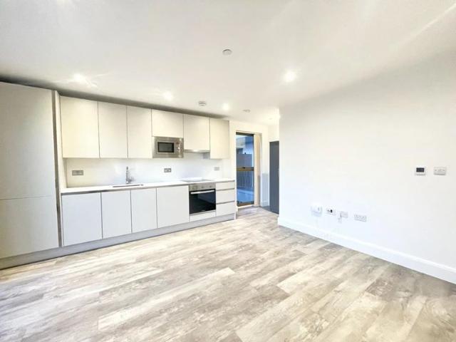 1 Bedroom Flat