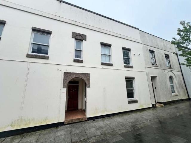 1 Bedroom Flat