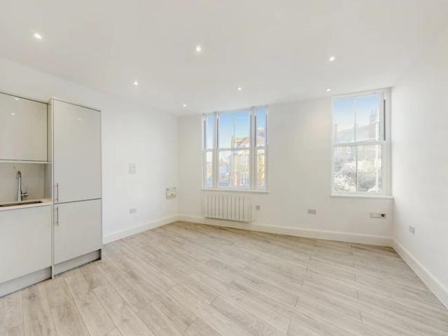 1 Bedroom Flat