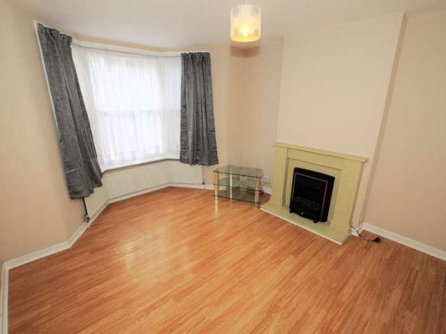 1 Bedroom Flat