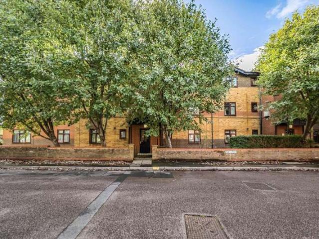 1 Bedroom Flat