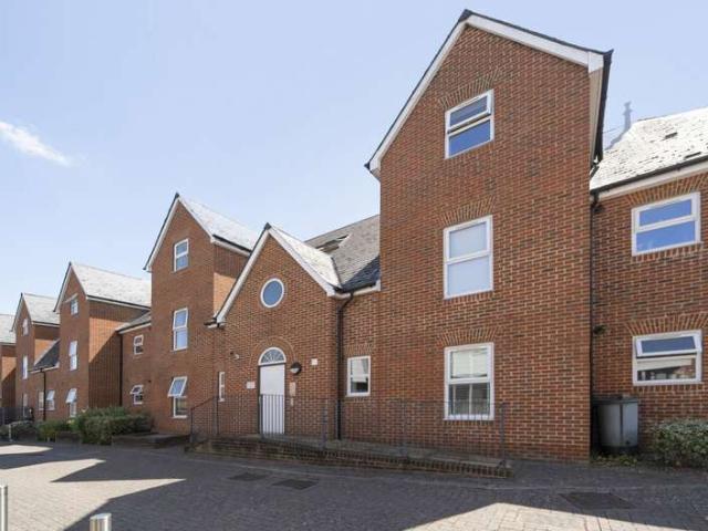 1 Bedroom Flat