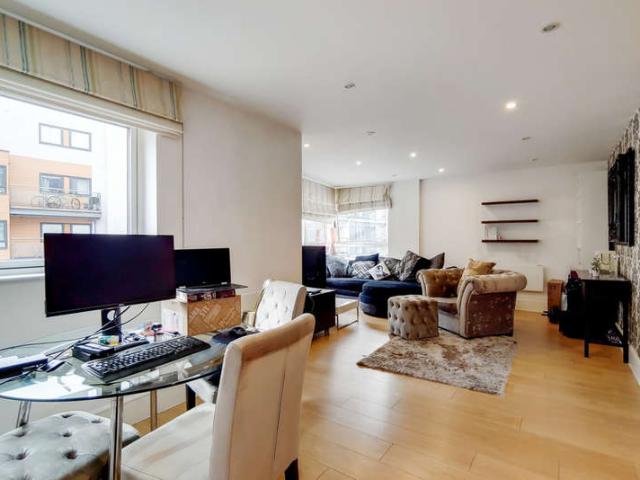 1 Bedroom Flat