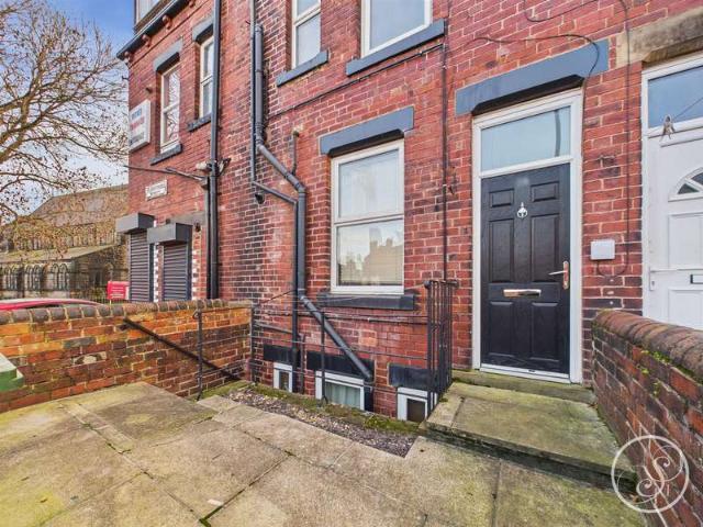 1 Bedroom Flat