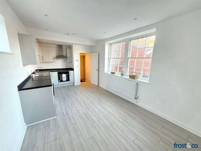 1 Bedroom Flat