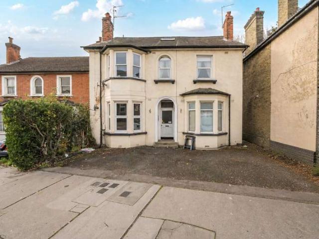 1 Bedroom Flat