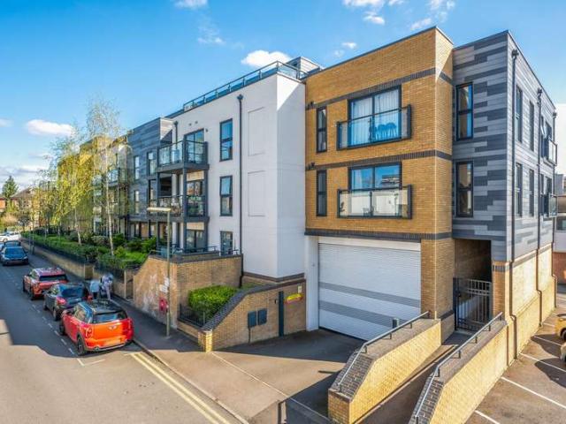 1 Bedroom Flat