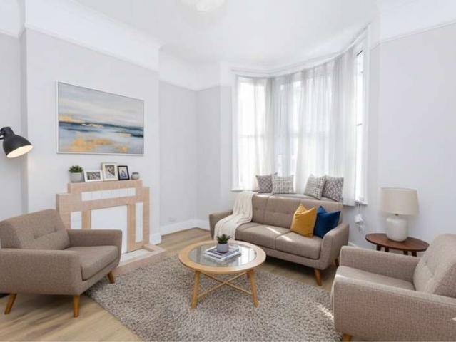 1 Bedroom Flat