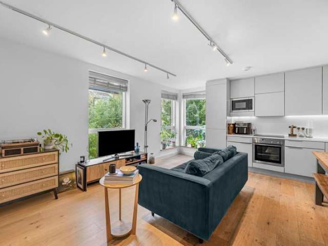 1 Bedroom Flat