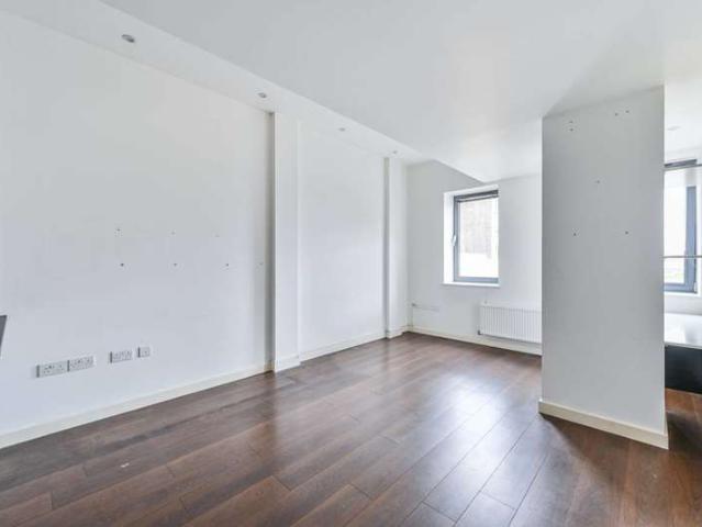 1 Bedroom Flat