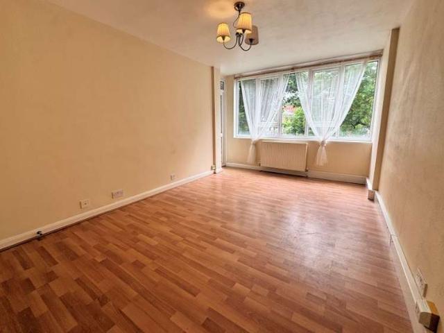 1 Bedroom Flat