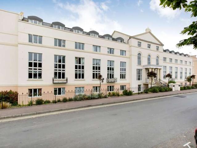 1 Bedroom Flat