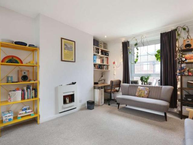 1 Bedroom Flat