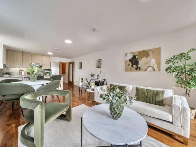 1 Bedroom Flat