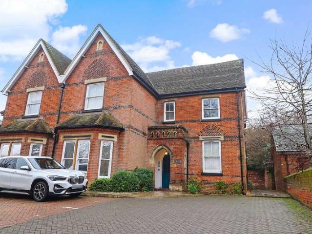 1 Bedroom Flat