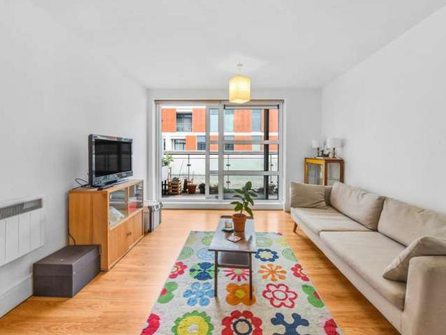 1 Bedroom Flat