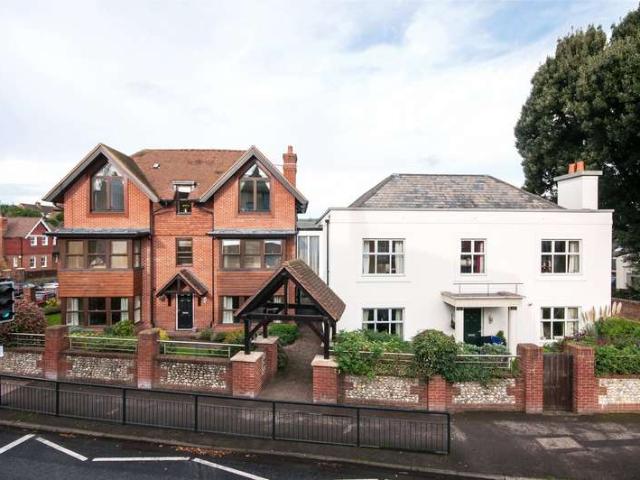 1 Bedroom Flat