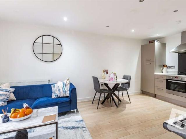 1 Bedroom Flat