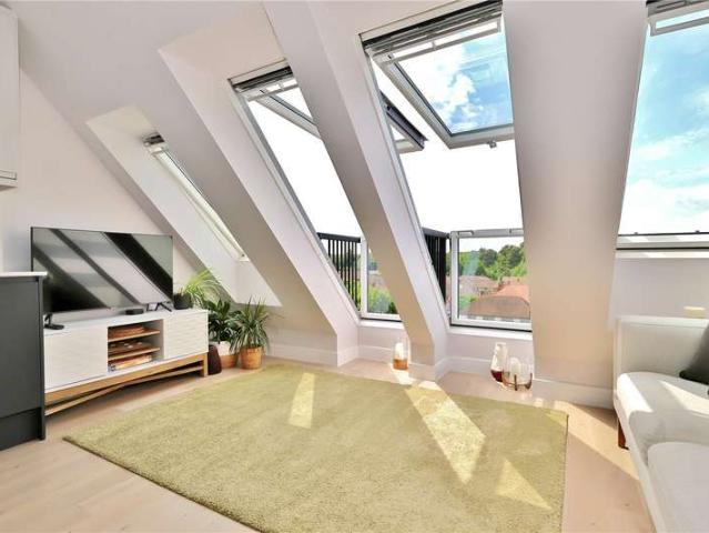 1 Bedroom Flat