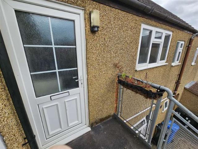 1 Bedroom Flat