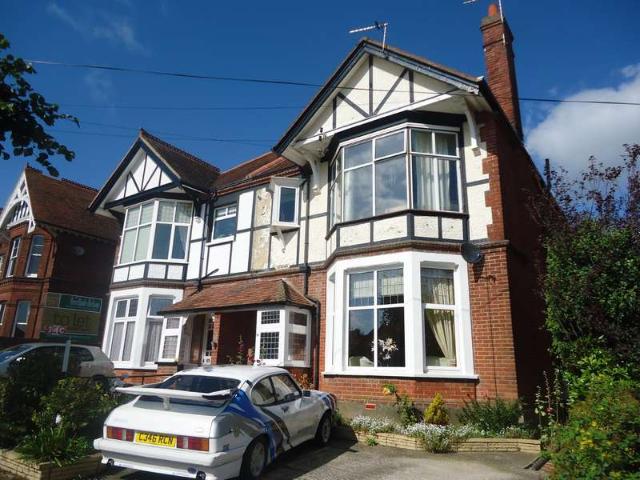 1 Bedroom Flat