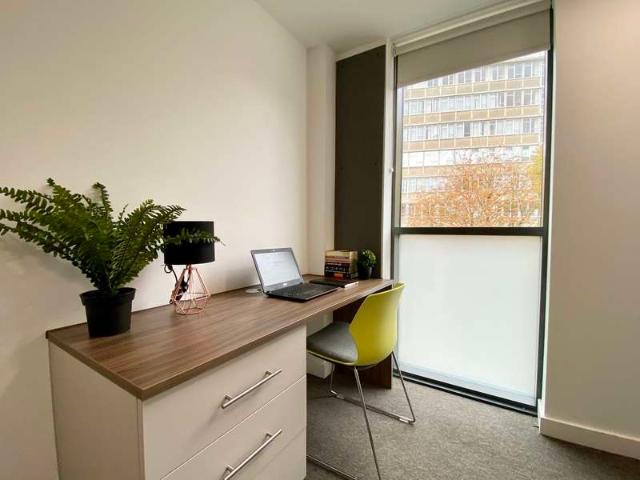 1 Bedroom Flat