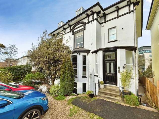 1 Bedroom Flat