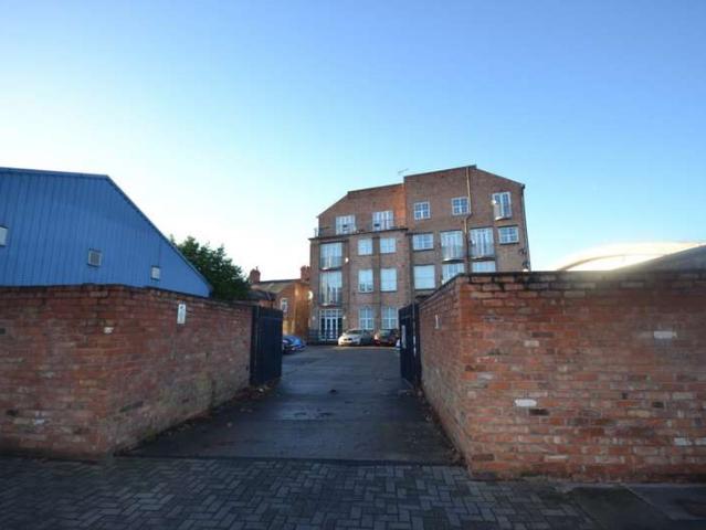 1 Bedroom Flat