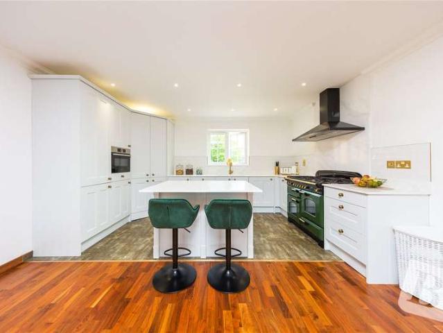1 Bedroom Flat