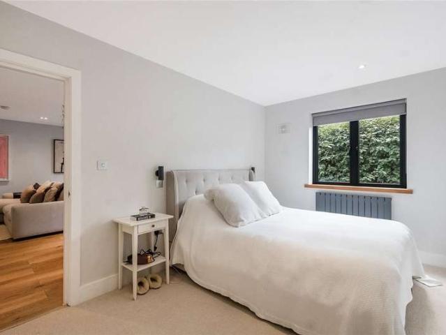 1 Bedroom Flat