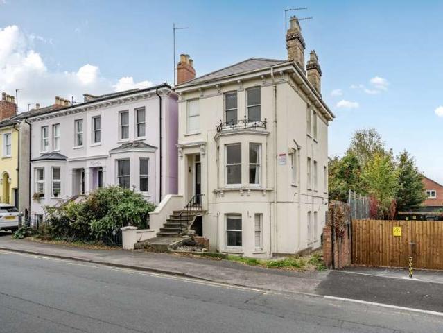 1 Bedroom Flat