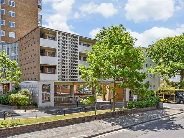 1 Bedroom Flat