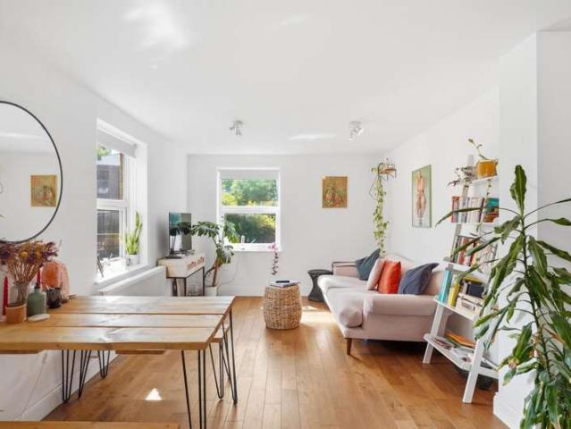 1 Bedroom Flat