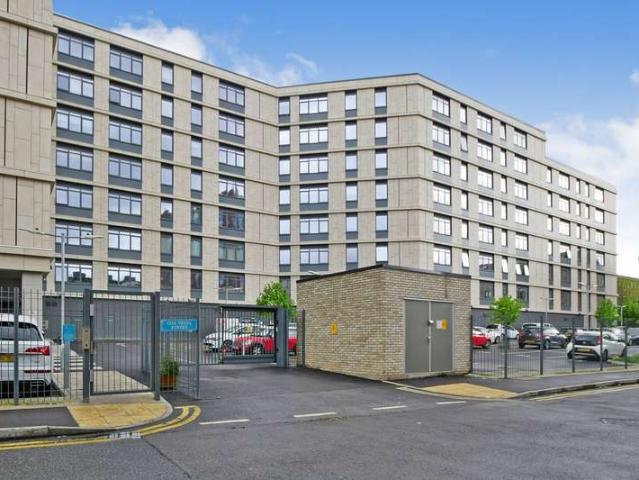 1 Bedroom Flat
