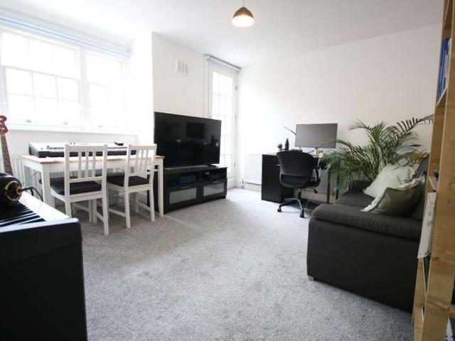 1 Bedroom Flat