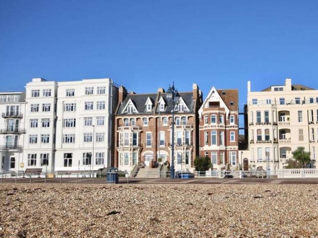 1 Bedroom Flat
