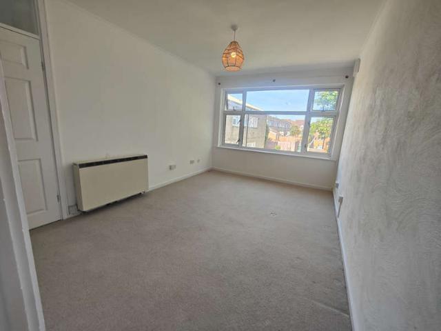1 Bedroom Flat