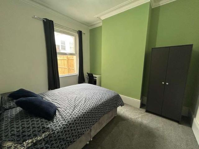 1 Bedroom Flat
