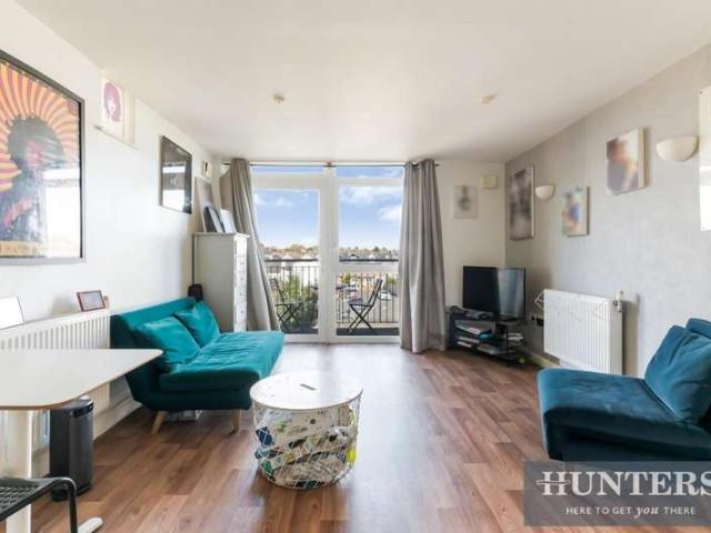1 Bedroom Flat