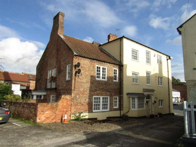 1 Bedroom Flat