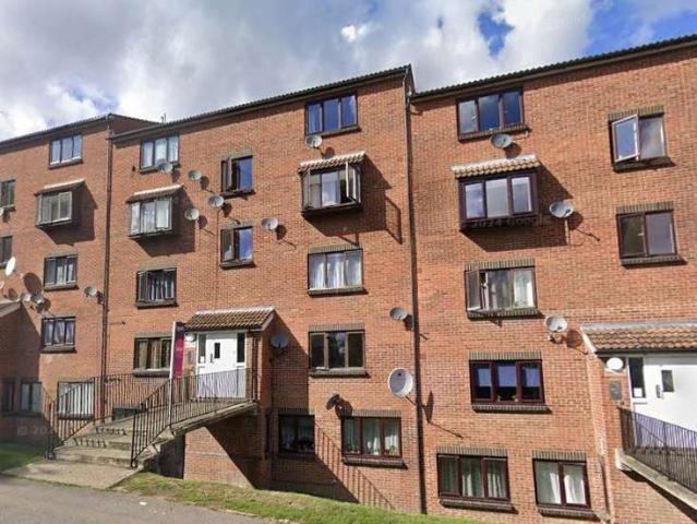 1 Bedroom Flat